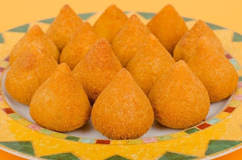 Como Preparar Coxinhas de Frango - MMO
